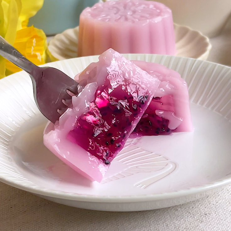 Dragon Fruit Agar-agar Jelly Mooncake | Agar-agar Recipes | Mid Autumn ...