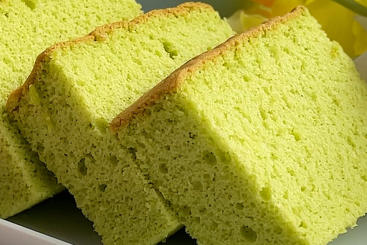 Pandan Sponge Cake